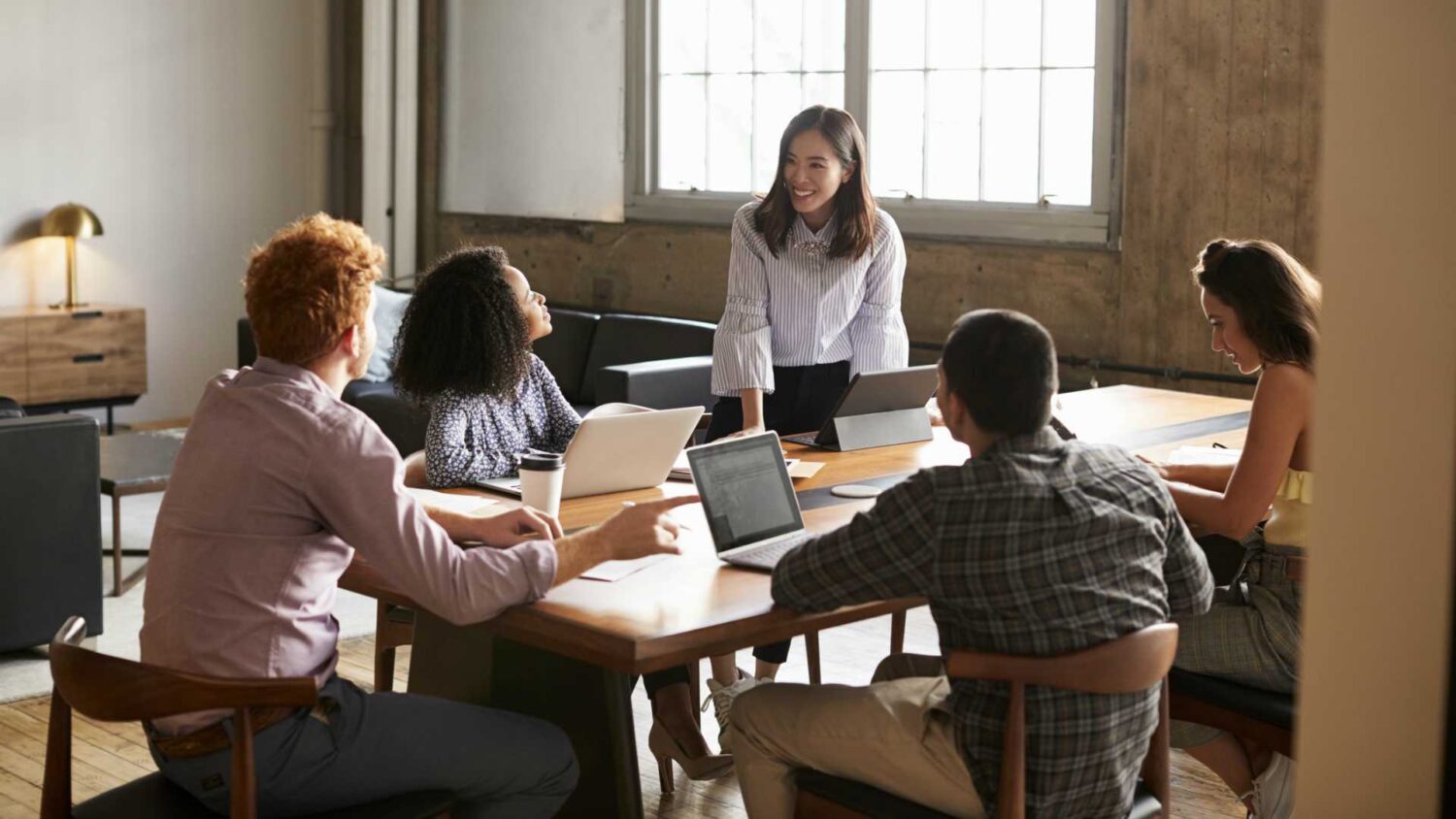 How to Become a More Productive Leader at Work - 2024 Guide - InSerbia News